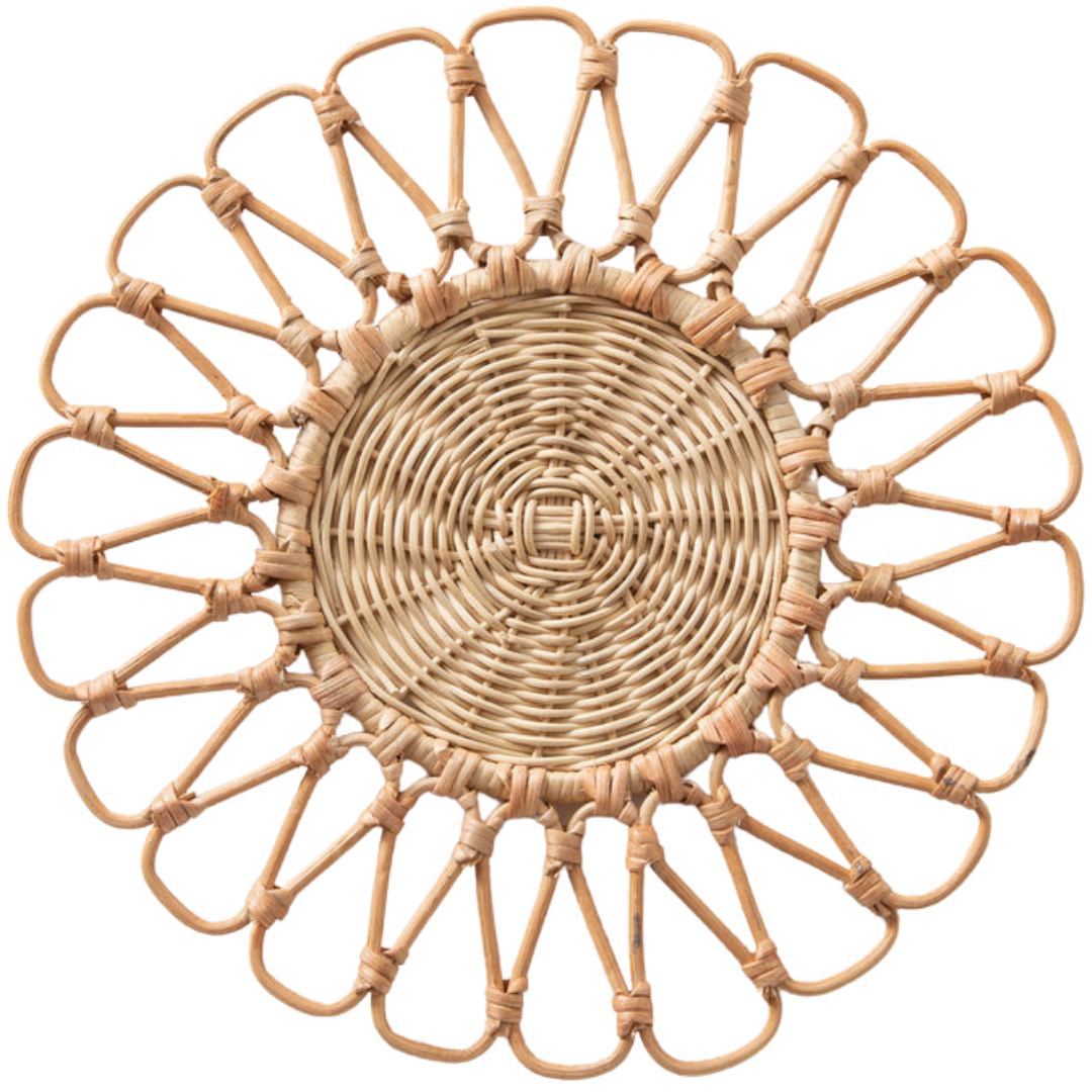 Natural Petal Wicker Charger – The Confetti Studio